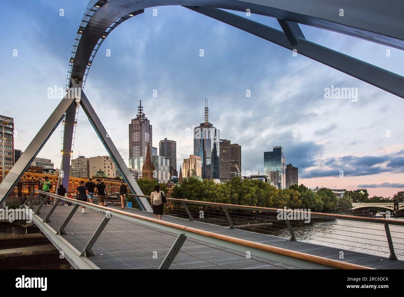 Southgate Footbridge and Melbourne Skyline Stock Photo - Alamy