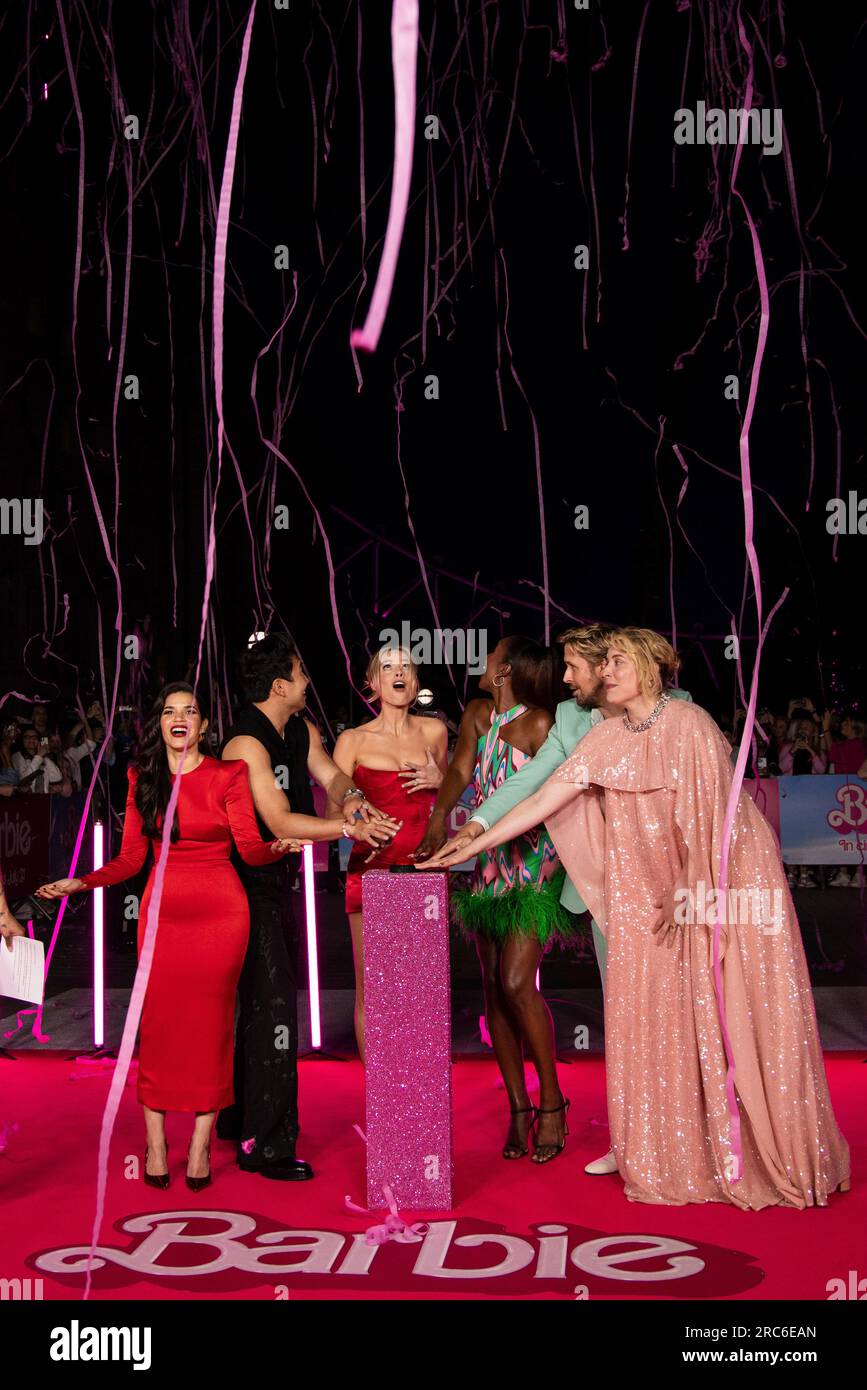 America Ferrera, from left, Simu Liu, Margot Robbie, Issa Rae, Ryan ...