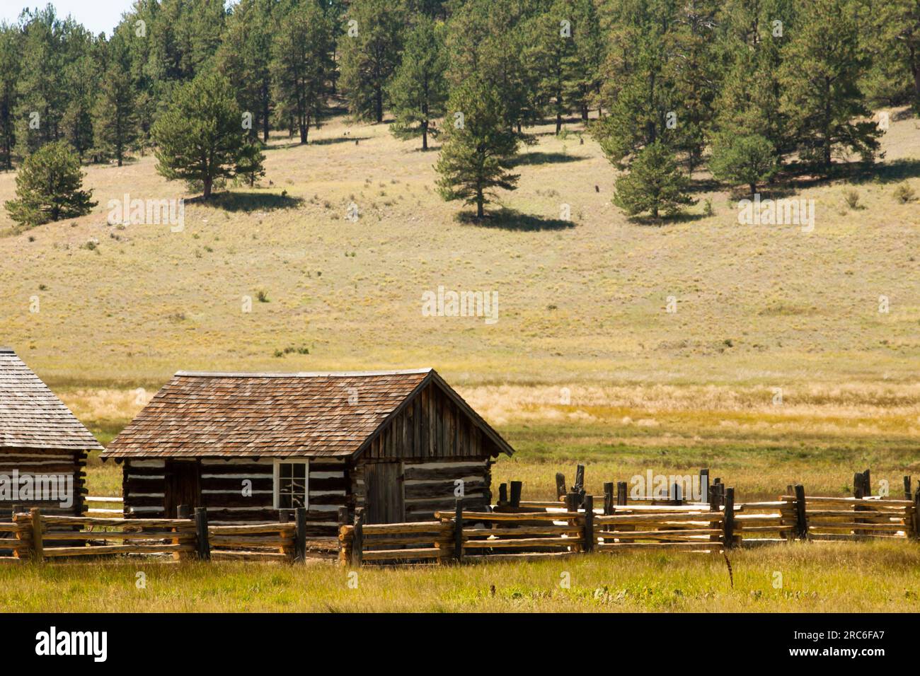 Rustic log cabin on the farm Stock Photo - Alamy