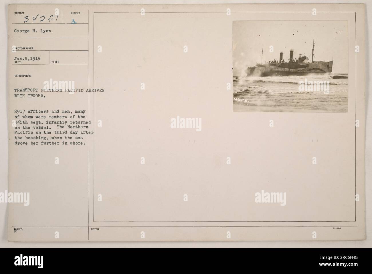 Troops arriving on the transport ship Northern Pacific during World War ...