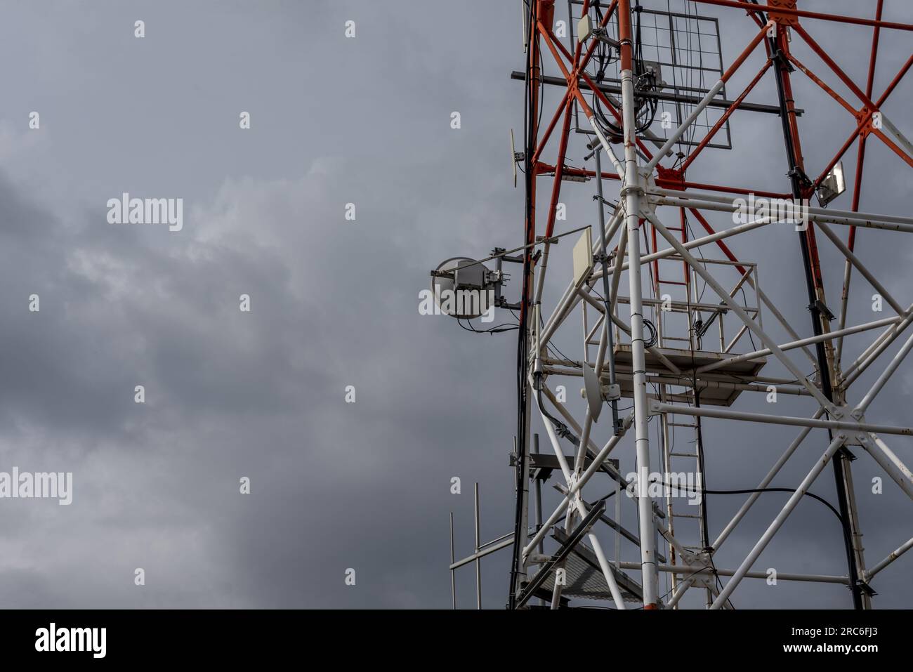 Cell tower landscape hi-res stock photography and images - Alamy