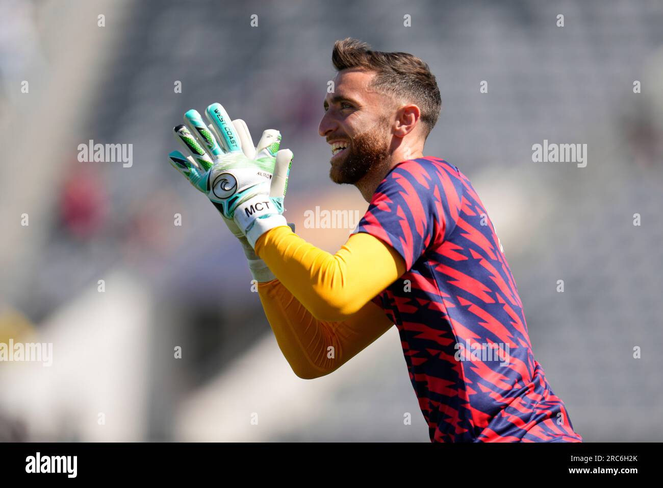 U.S. goalkeeper Matt Turner warms up before the United States faced ...