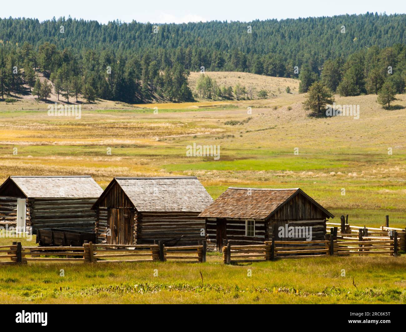 Rustic log cabin on the farm Stock Photo - Alamy