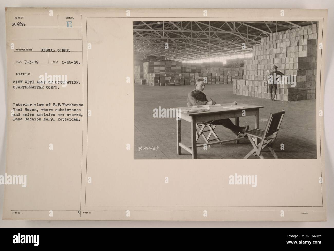Army warehouse activities hi-res stock photography and images - Alamy
