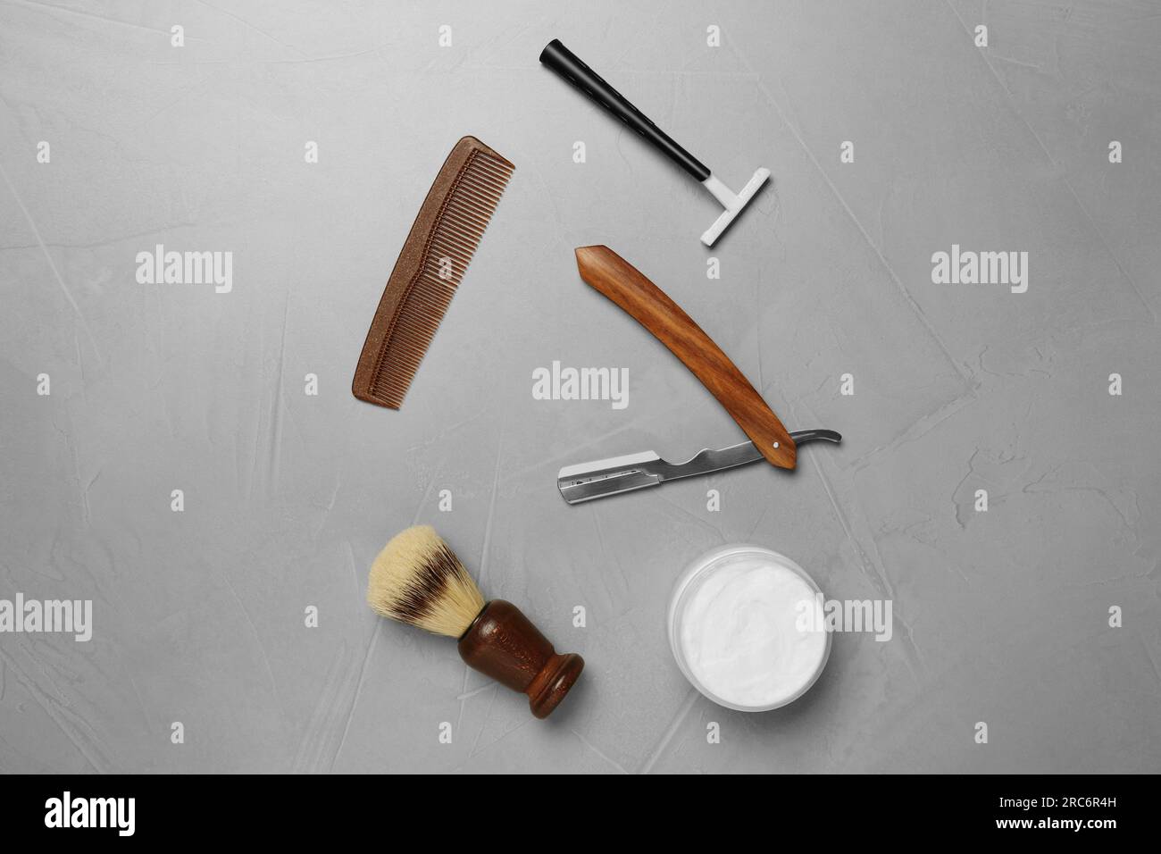 Mens styling comb hi-res stock photography and images - Alamy