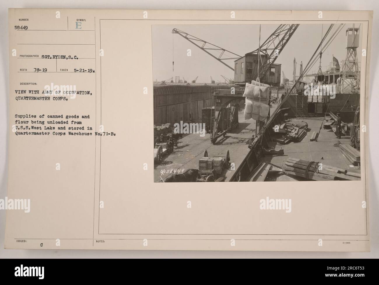 Army warehouse operations hi-res stock photography and images - Alamy