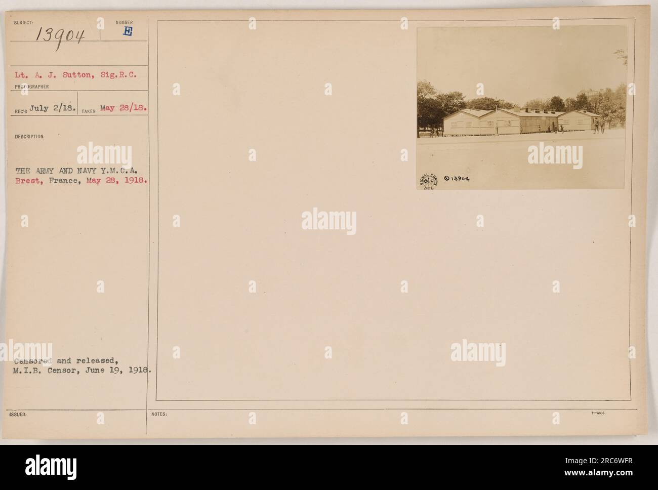 Lt sutton in ww1 hi-res stock photography and images - Alamy