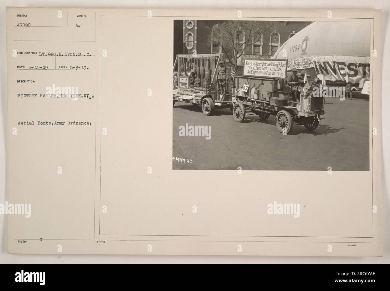 Victory day new york 1919 hi-res stock photography and images - Alamy