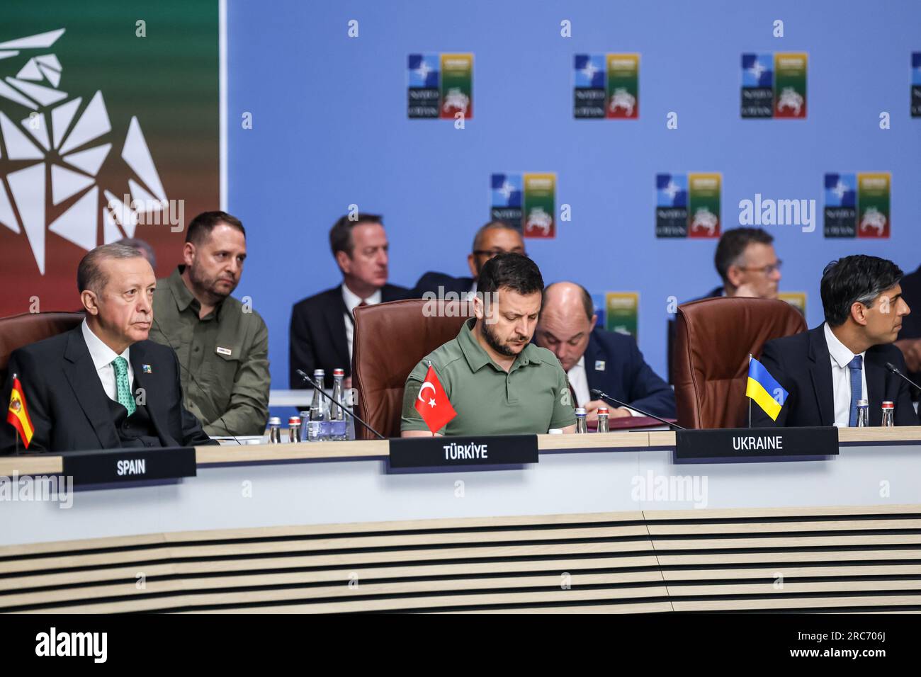 Nato conference table hi-res stock photography and images - Alamy