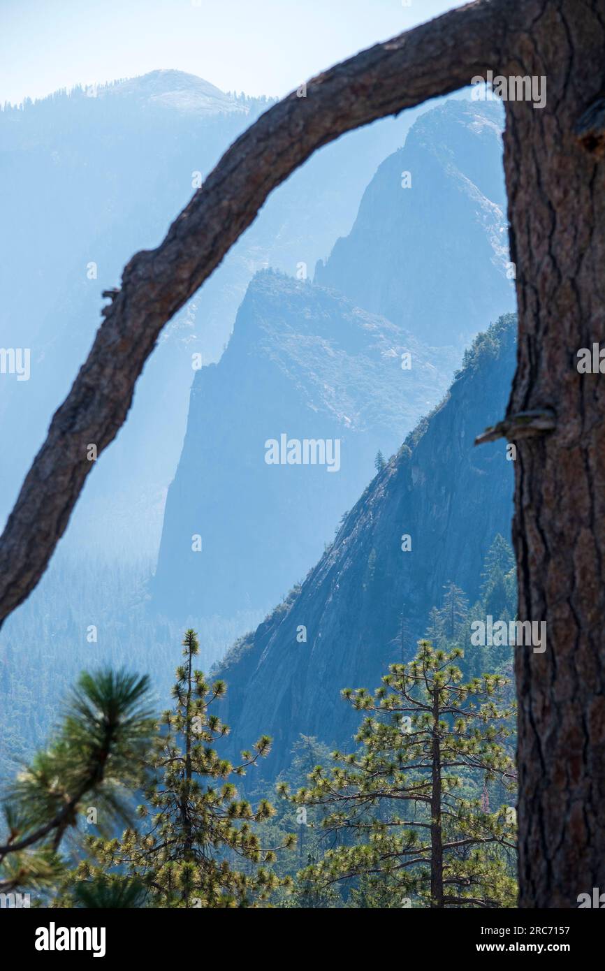 Tunnel View provides an iconic view of Yosemite Valley in Yosemite ...