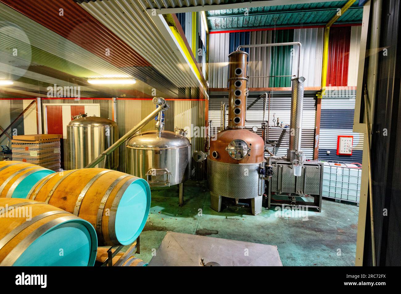 Mt uncle distillery hi-res stock photography and images - Alamy