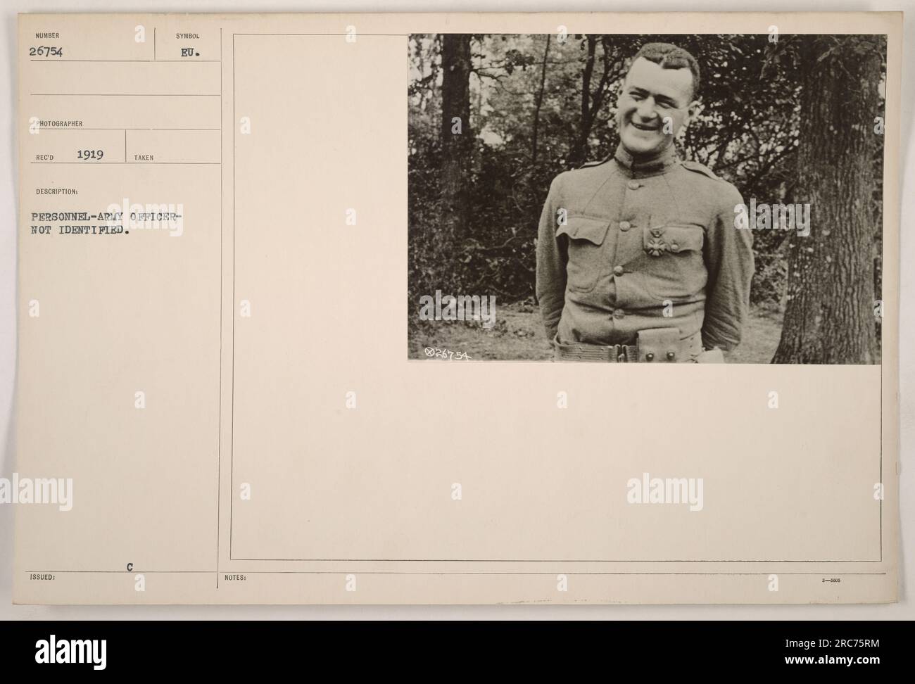 An unidentified American army officer during World War One. This ...