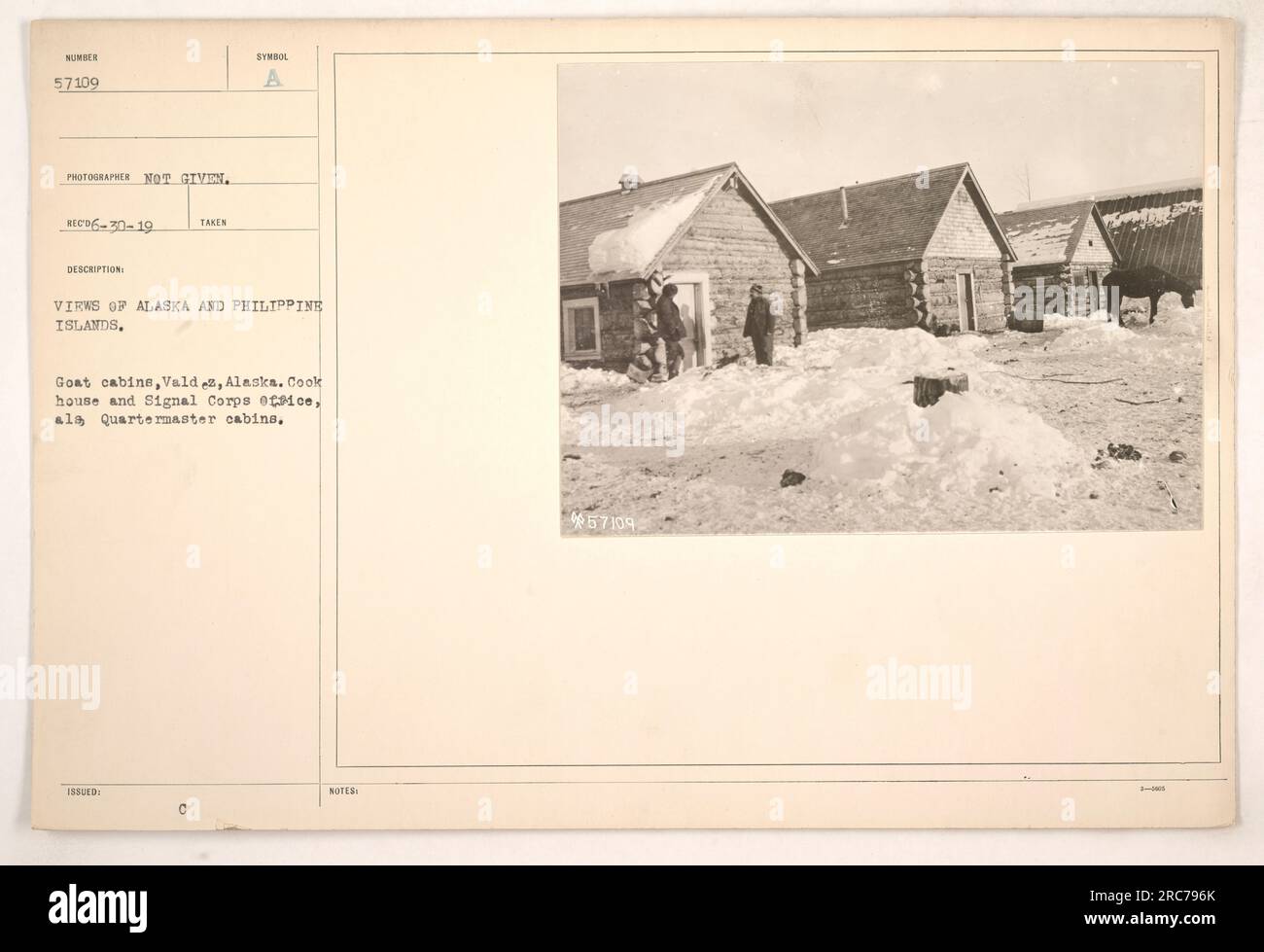 Quartermaster cabins in military activities hi-res stock photography ...