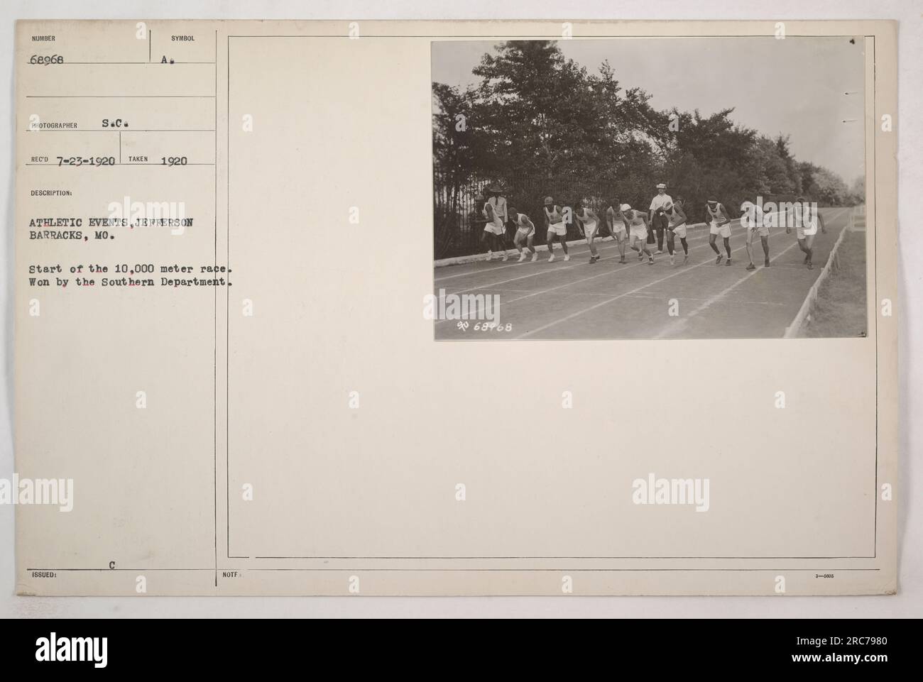 Starting line of the 10,000 meter race at Jefferson Barracks, Missouri ...