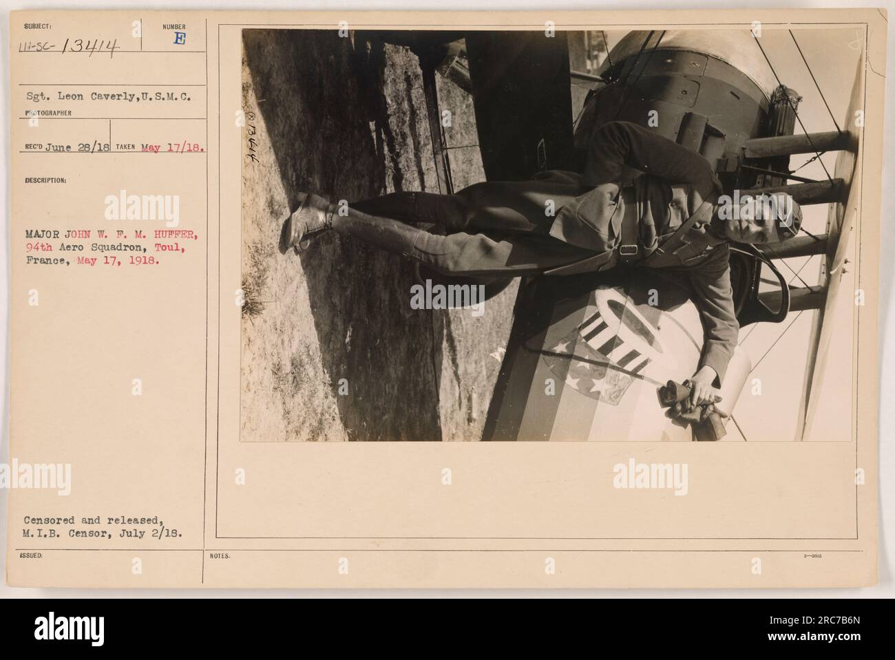 Caption: "Sgt. Leon Caverly of the U.S.M.C. along with Major John W.P.M ...