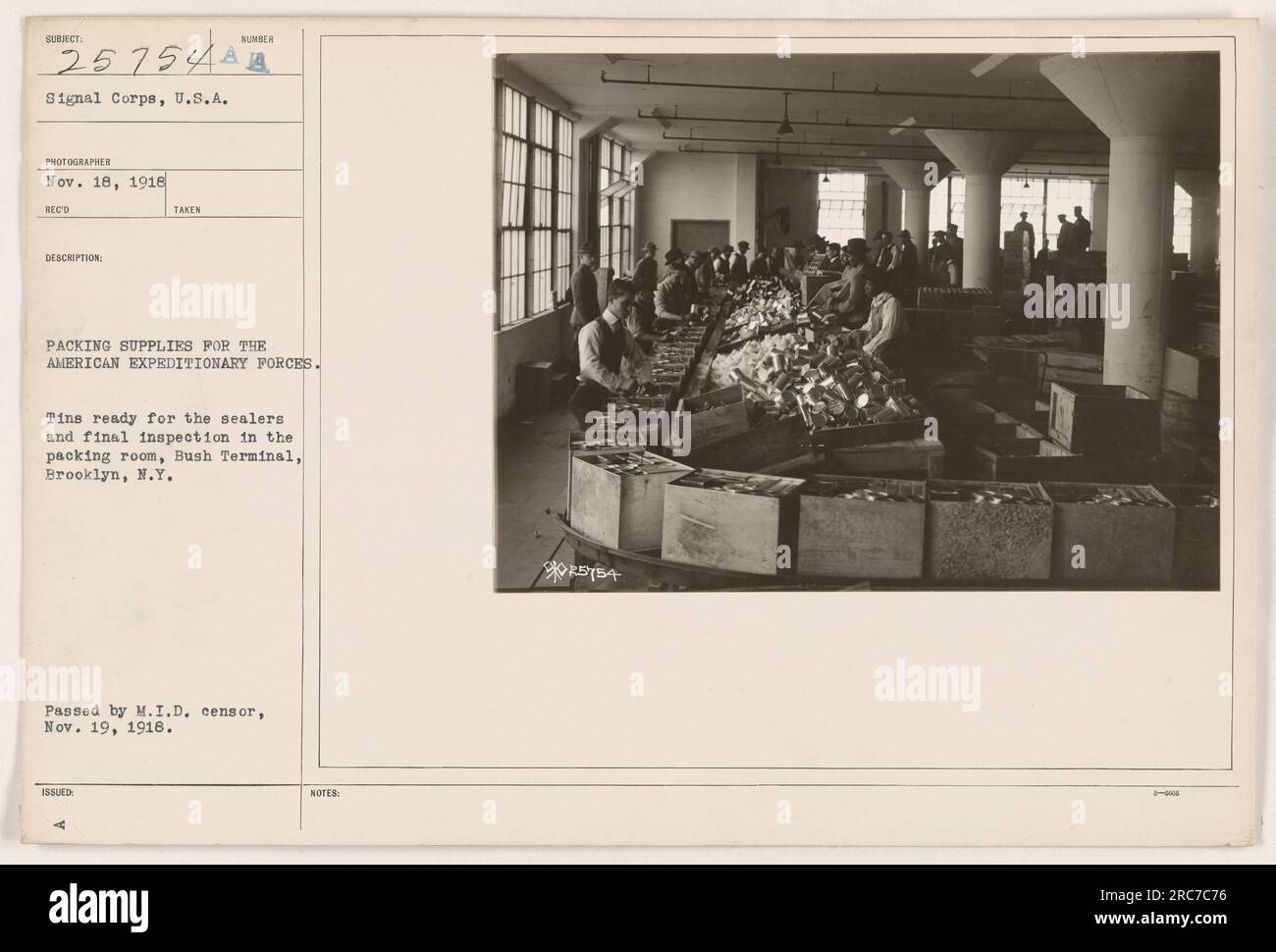 Final inspection room hi-res stock photography and images - Alamy