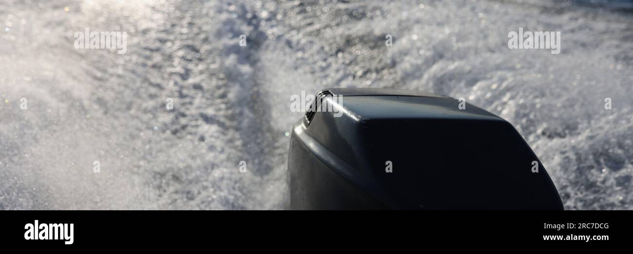 Boat engine running hi-res stock photography and images - Alamy