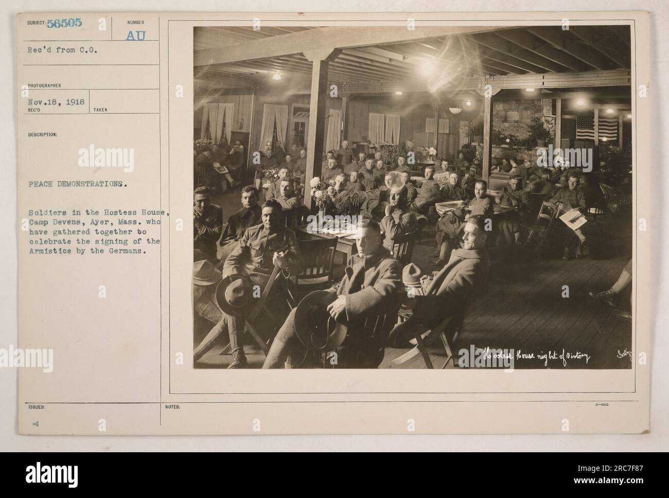 Soldiers in the Hostess House, Camp Devens, Ayer, Mass., celebrating ...