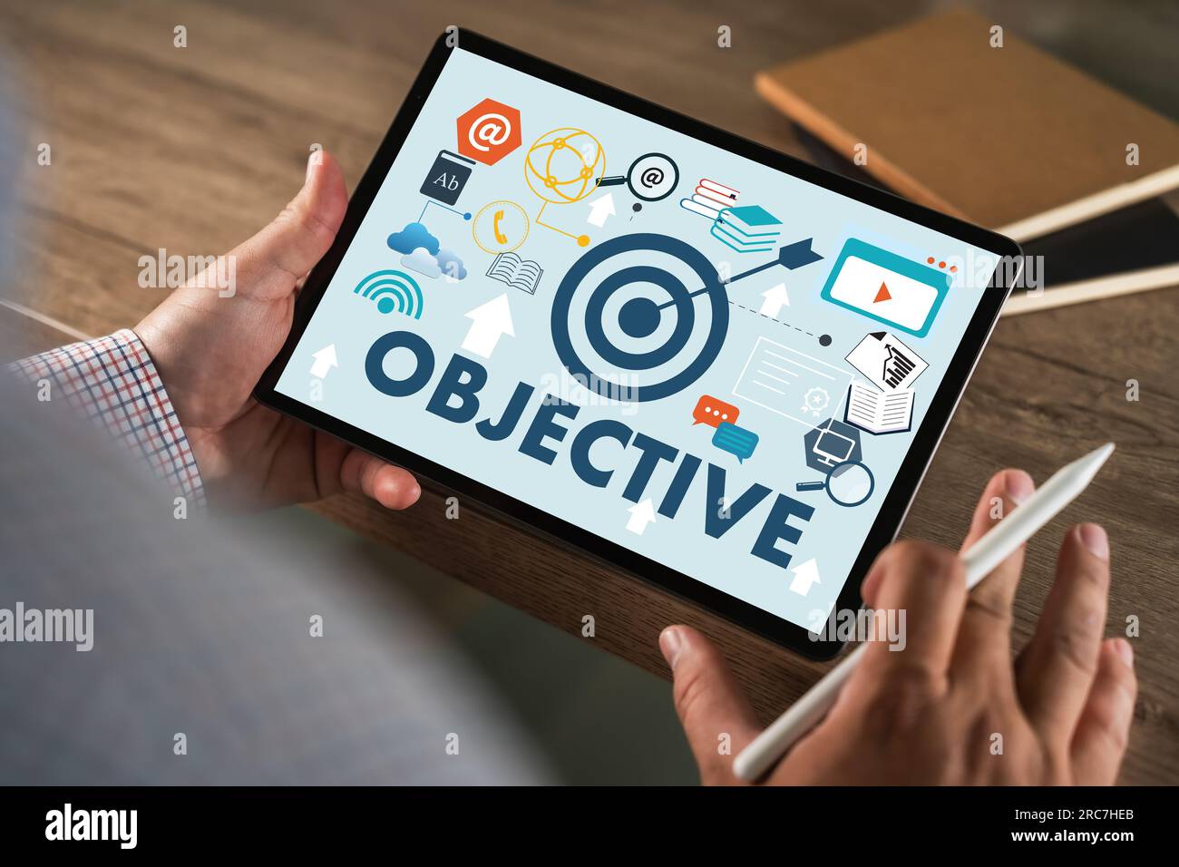 Businessman set up objectives and target goals for success plan ...