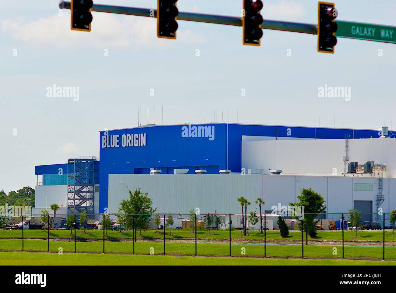 Blue origin rocket hi-res stock photography and images - Alamy