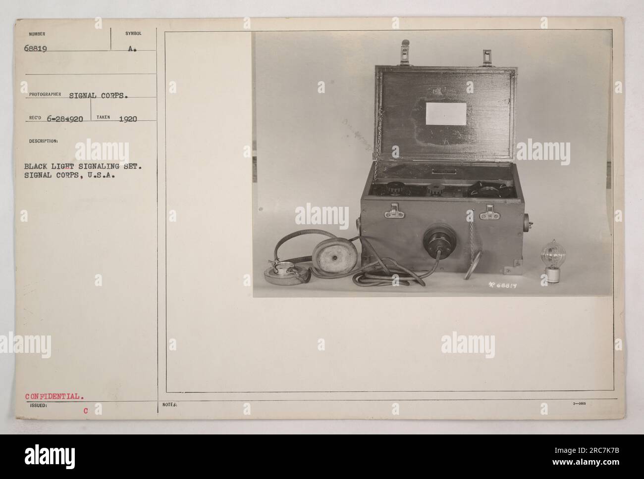 The image shows a black light signaling set used by the Signal Corps of ...