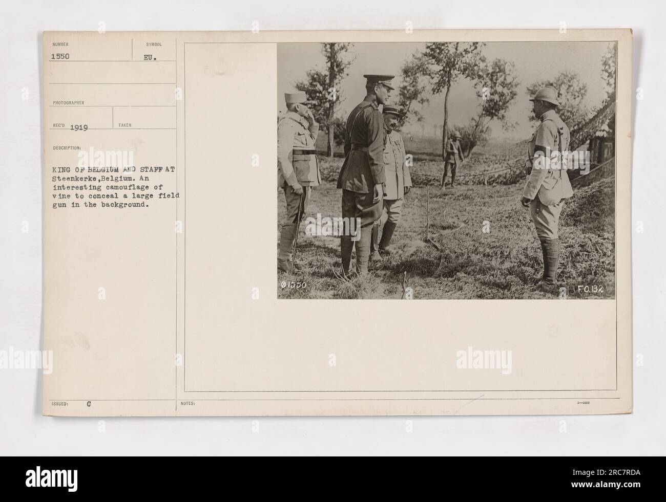 King Albert of Belgium speaking with a French artillery officer at ...