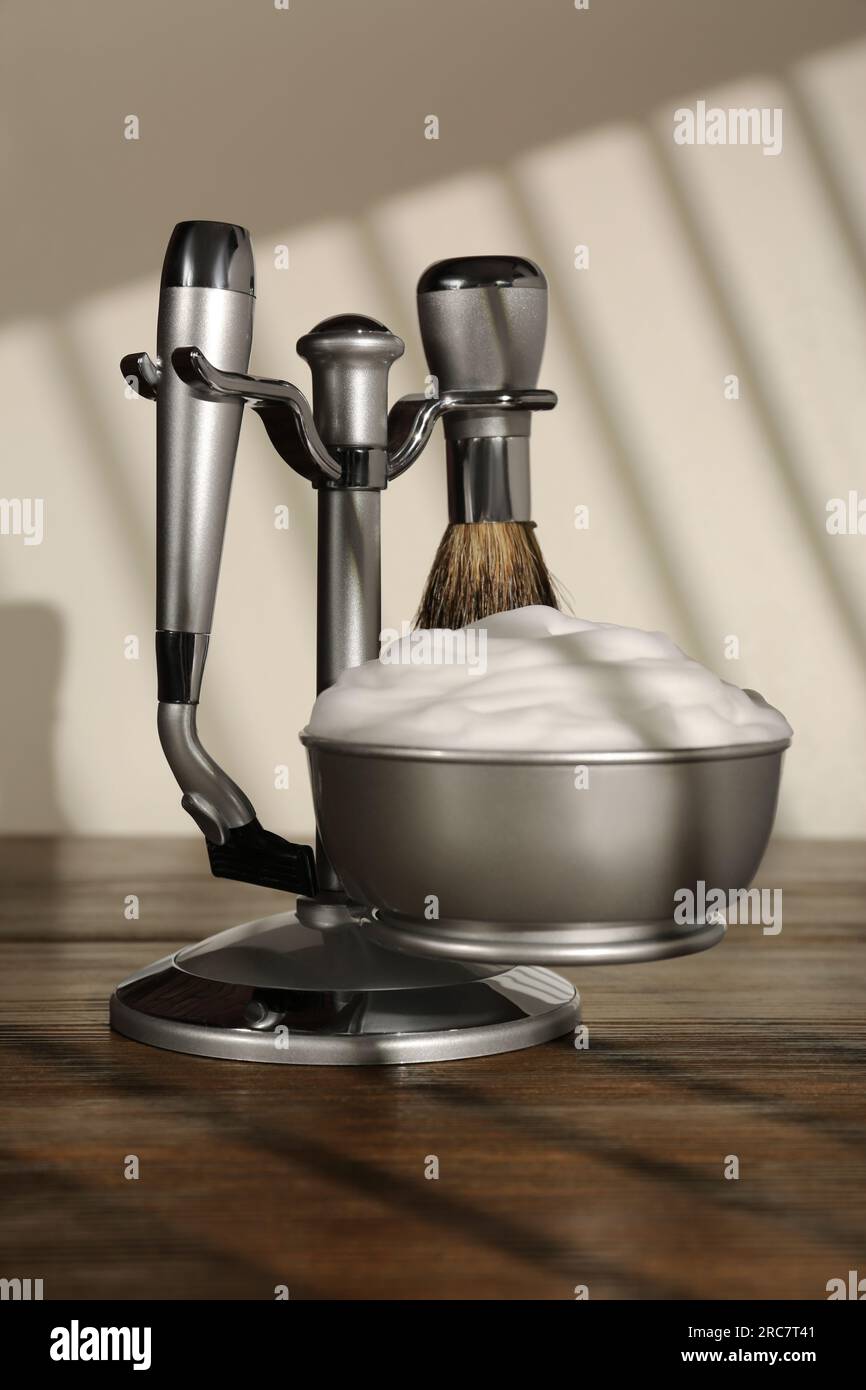 Mens shaving supplies hi-res stock photography and images - Alamy