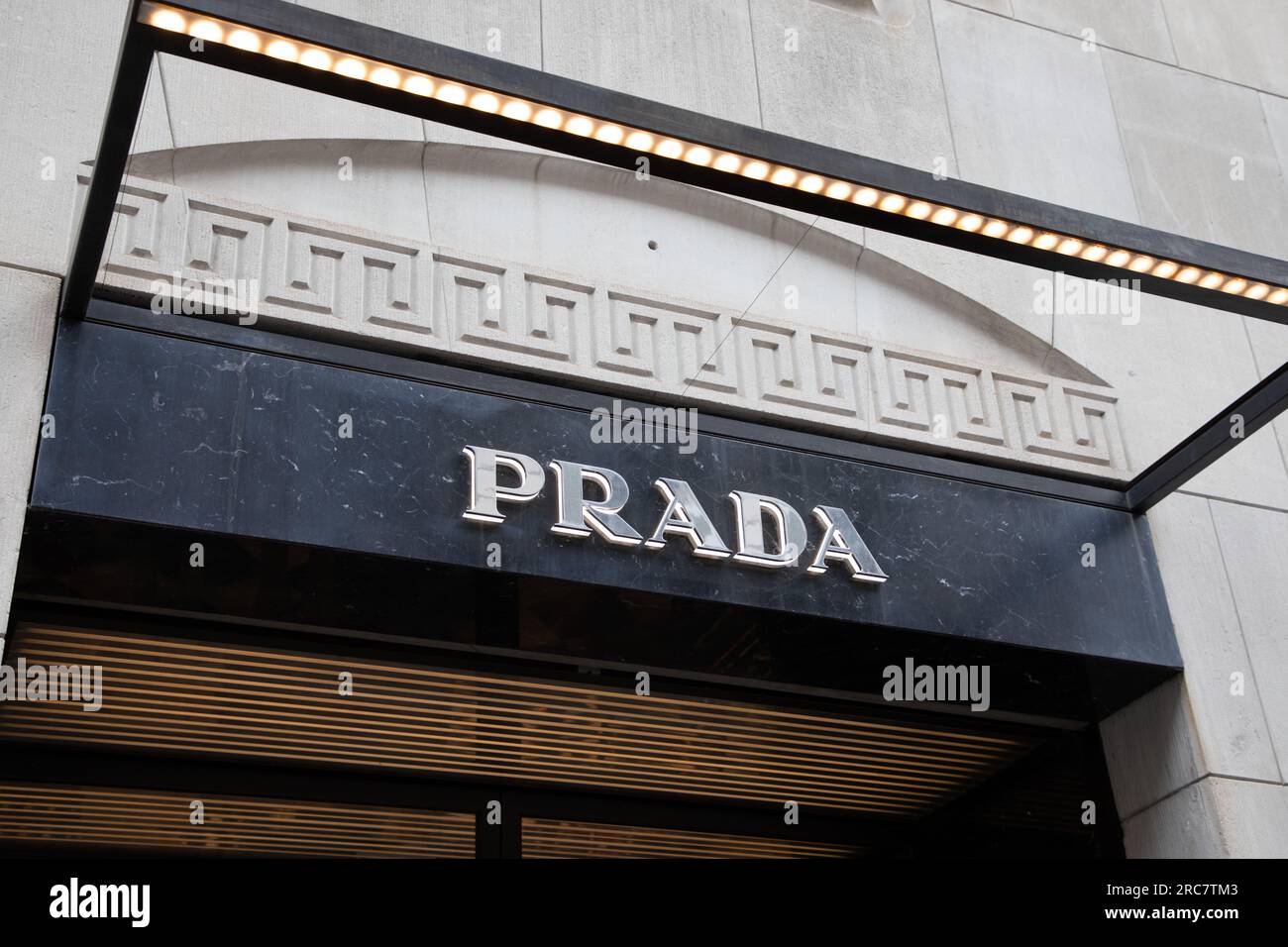 Prada eyewear sign hi-res stock photography and images - Alamy
