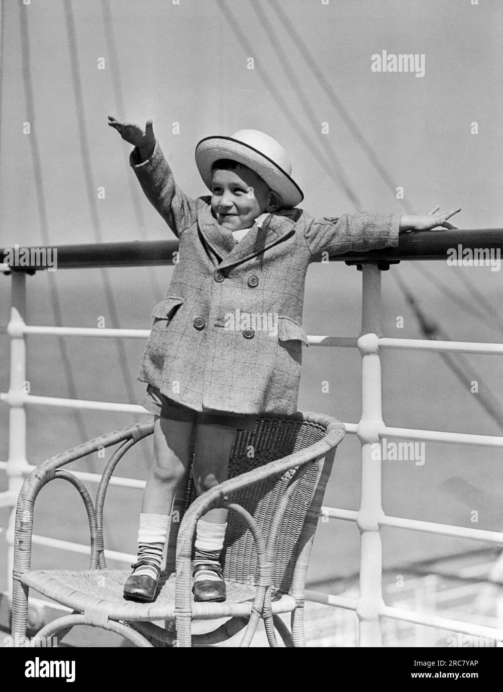 Ocean liner 1920s hi-res stock photography and images - Alamy