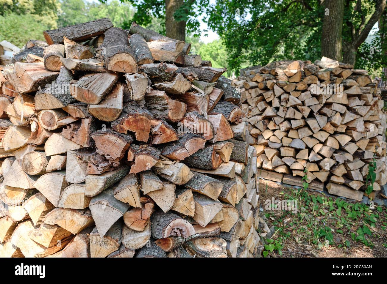 Log wood pile garden hi-res stock photography and images - Alamy