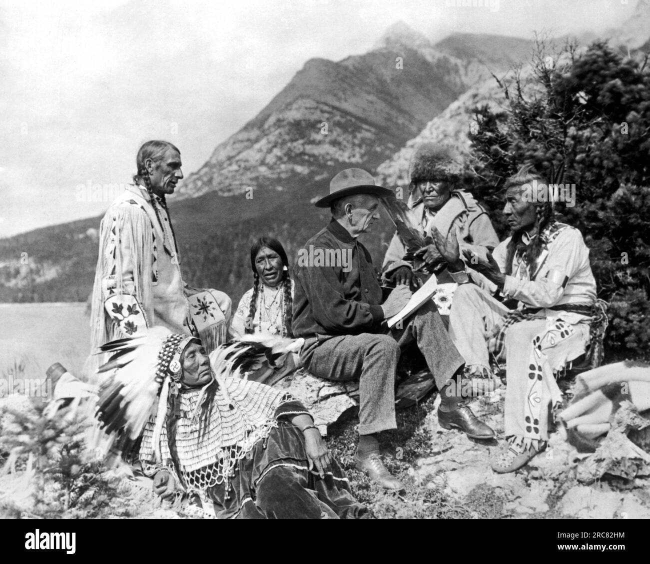 Blackfoot indians hi-res stock photography and images - Alamy