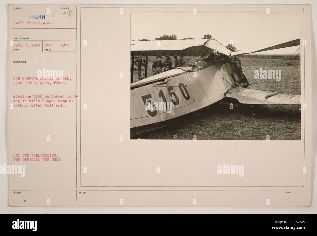 Tailspin landing hi-res stock photography and images - Alamy