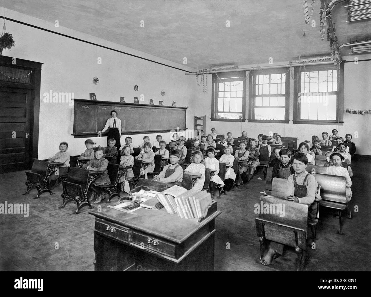 School children of the 1890s hi-res stock photography and images - Alamy