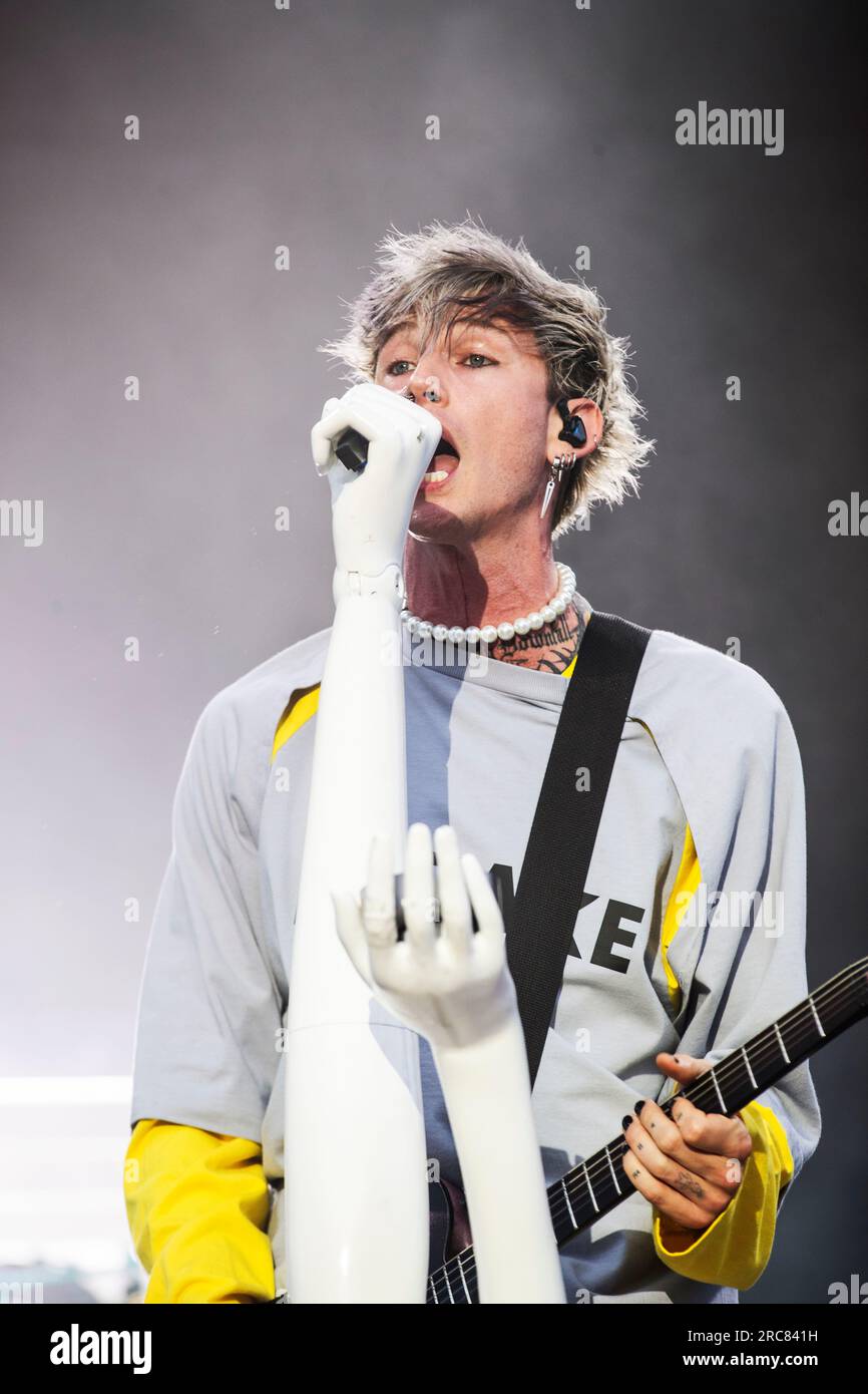 2023 photo of machine gun kelly hi-res stock photography and images - Alamy