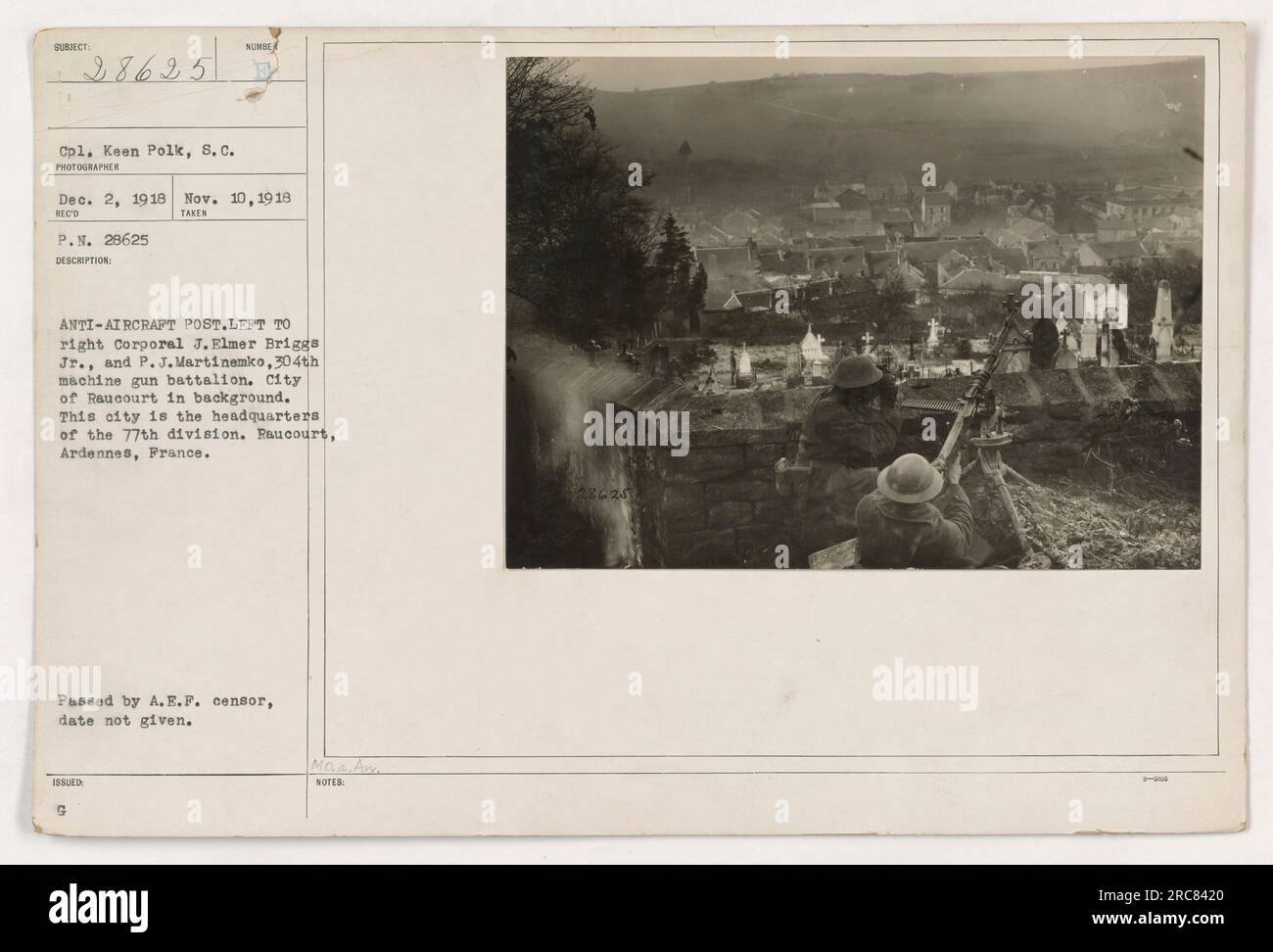 American soldiers in makeshift uniforms hi-res stock photography and ...