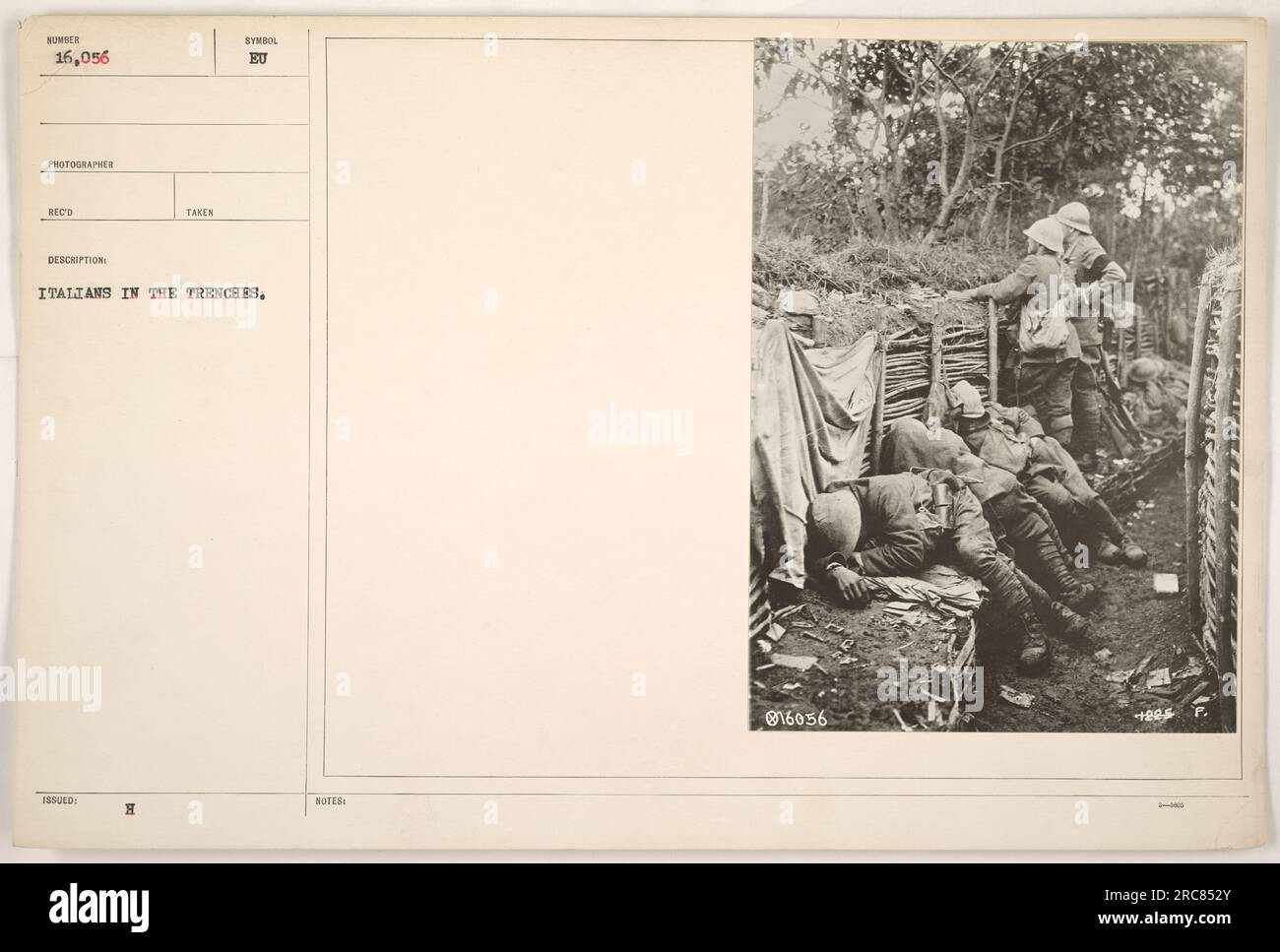 Italian soldiers stationed in trenches during World War One. The ...
