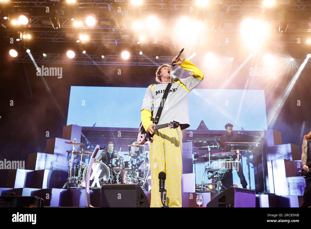 2023 photo of machine gun kelly hi-res stock photography and images - Alamy