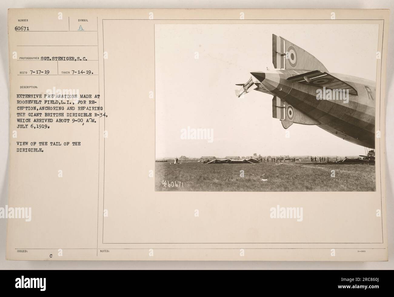 R 34 anchoring hi-res stock photography and images - Alamy