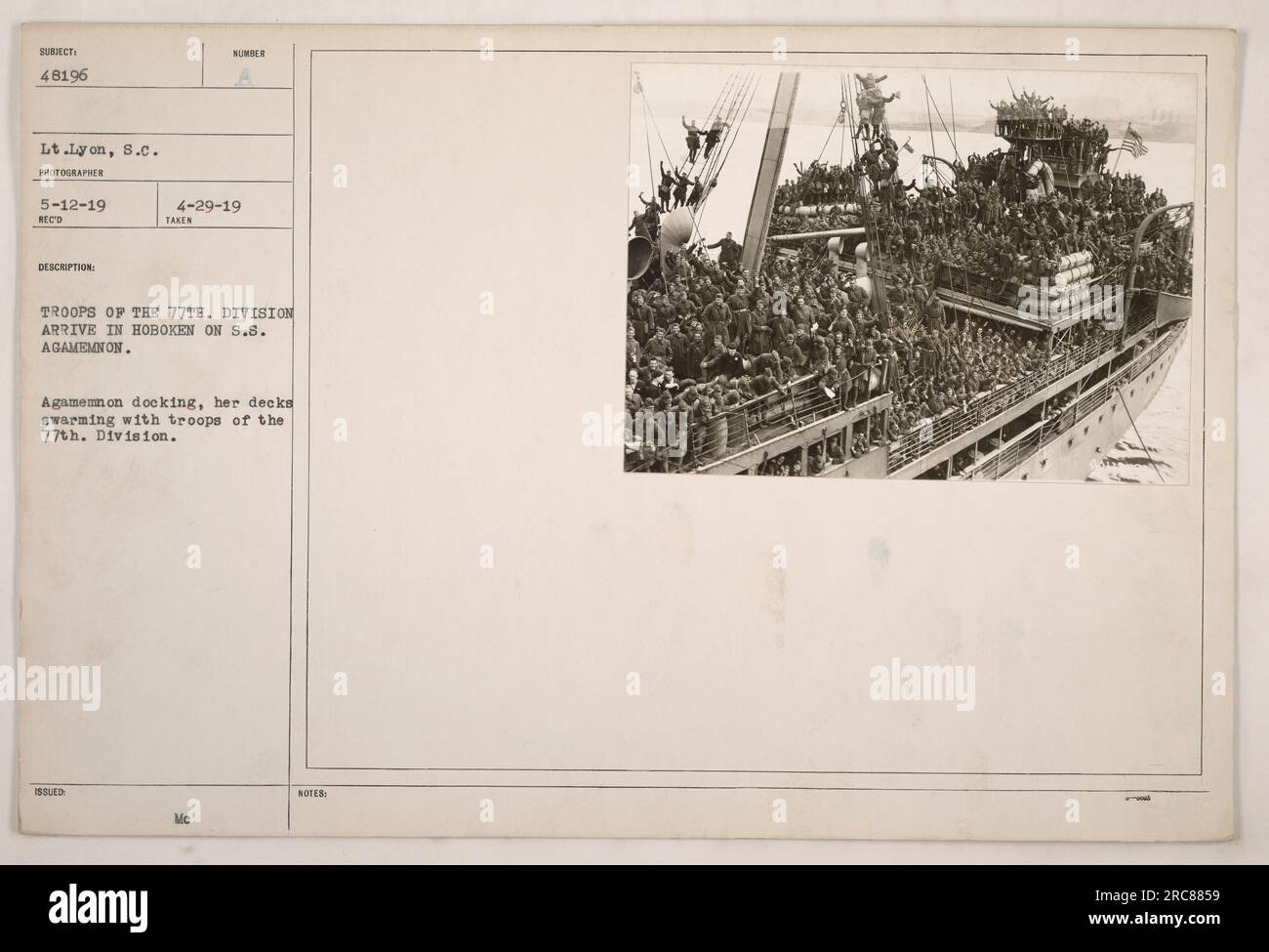 Swarming decks hi-res stock photography and images - Alamy
