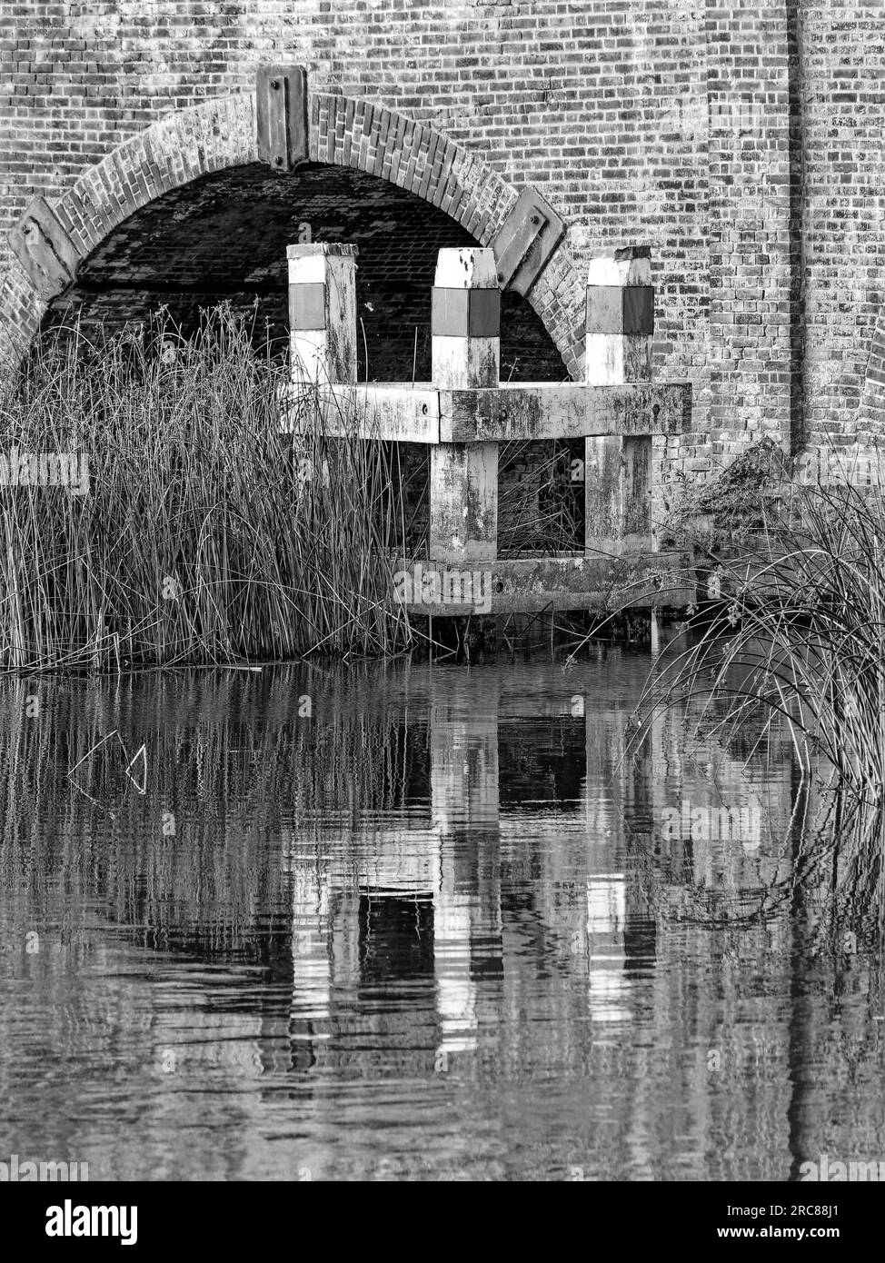 Black and White Landscape, Sonning Bridge, River Thames, Sonning ...