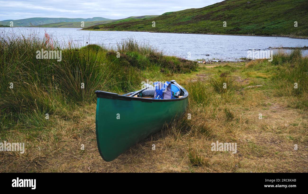 Canoe on Loch Buidhe in Sutherland Stock Photo - Alamy