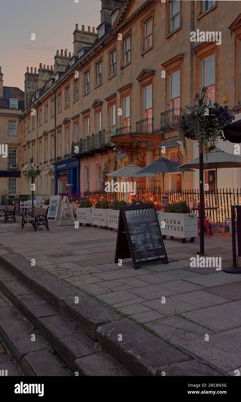Pulteney bridge coffee shop hi-res stock photography and images - Alamy