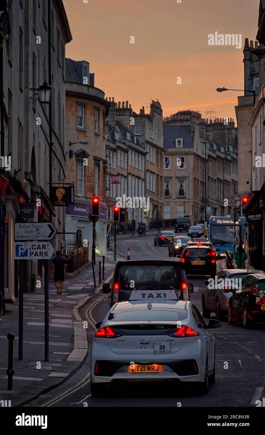 Pulteney bridge flowers hi-res stock photography and images - Alamy