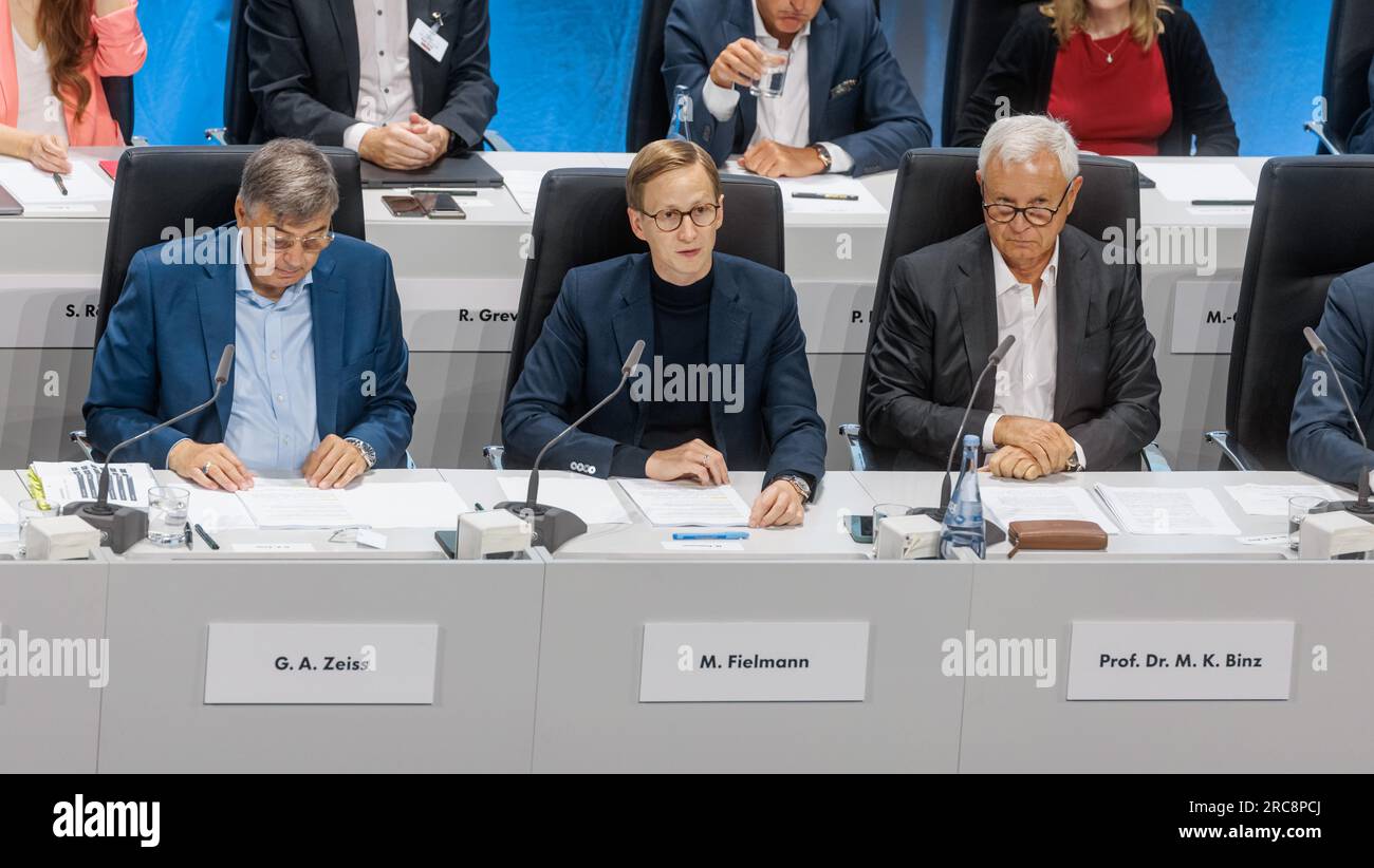 Germany inflation line hi-res stock photography and images - Alamy