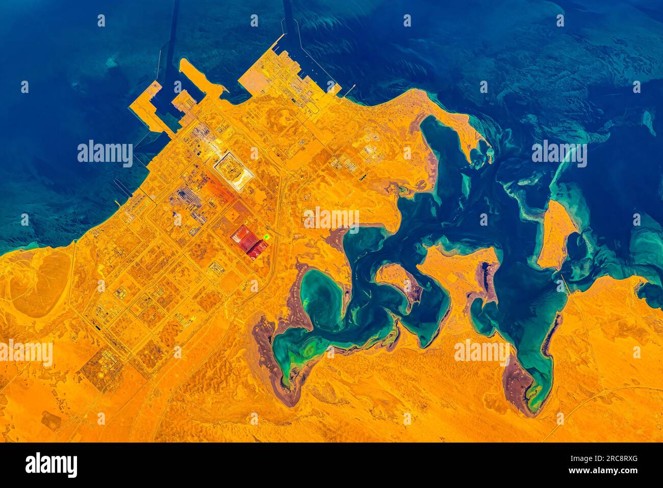 Saudi arabia satellite image hi-res stock photography and images - Alamy