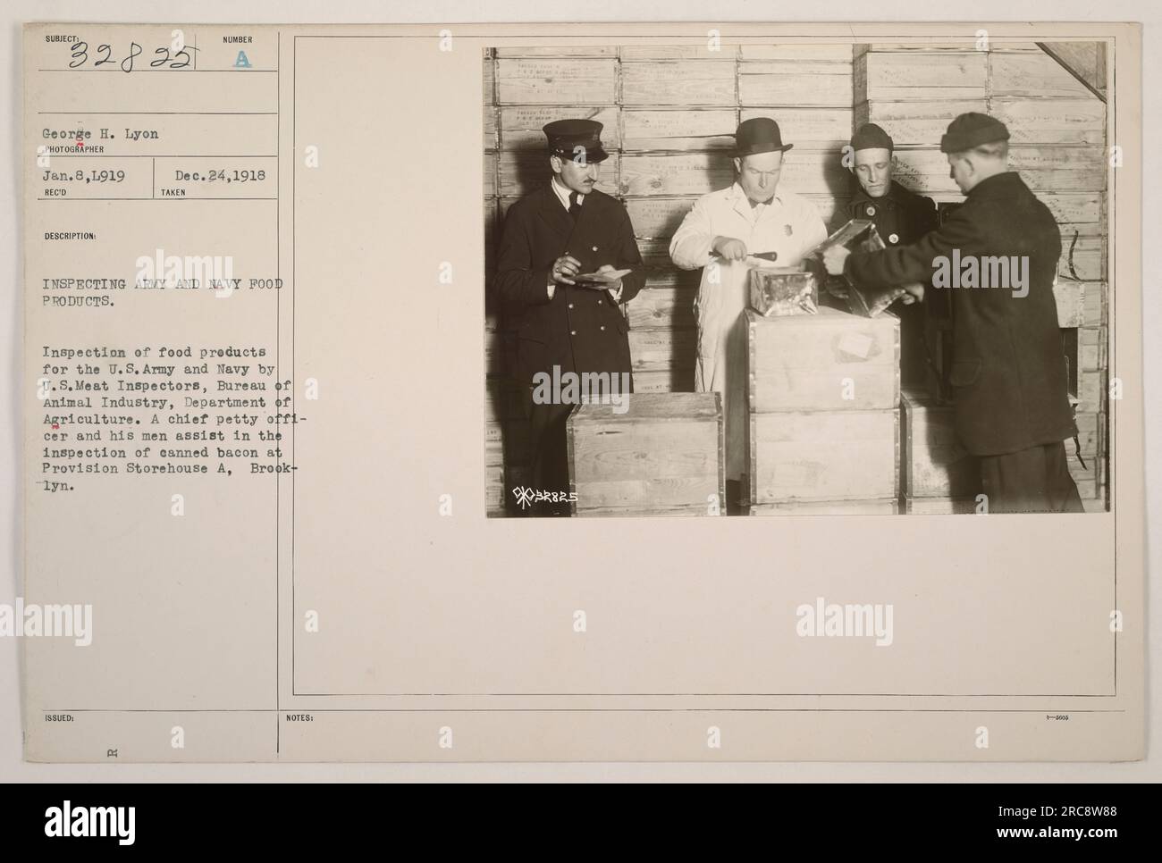 Us navy chief petty officer hi-res stock photography and images - Alamy