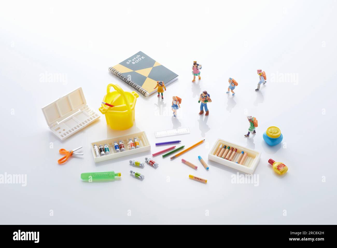 Children's arts and crafts Stock Photo - Alamy