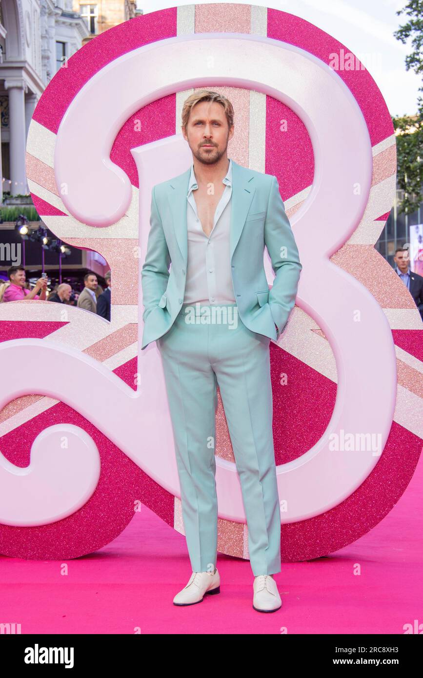 Ryan Gosling poses for photographers upon arrival at the premiere of ...