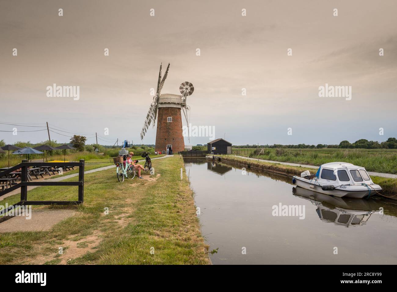 Horsey Windpump or drainage windmill on the norfolk broads Stock Photo ...