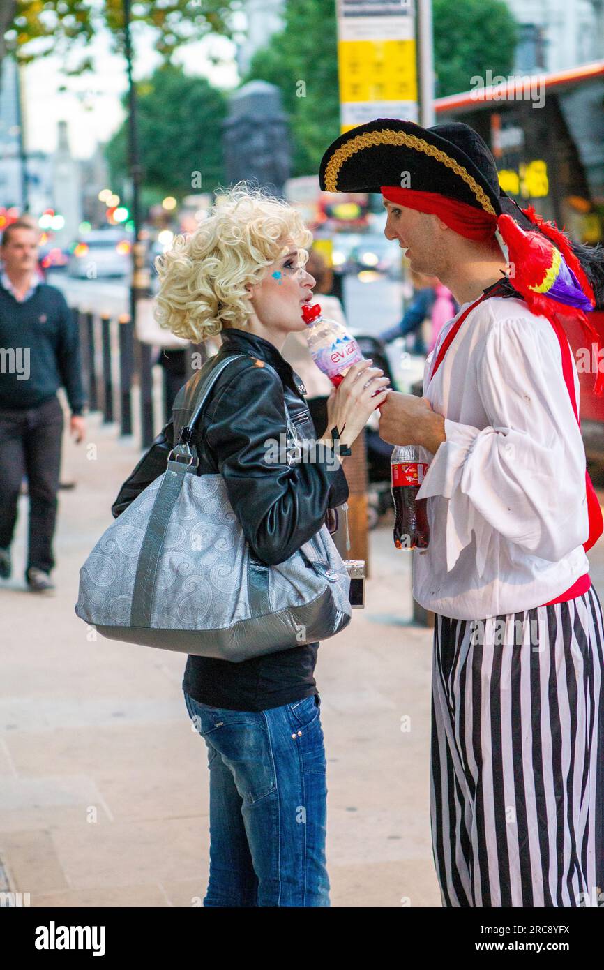 People in fancy dress costumes hi-res stock photography and images - Alamy